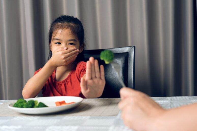 Autism Food Aversion: Tips for Picky Eaters - Golden Care
